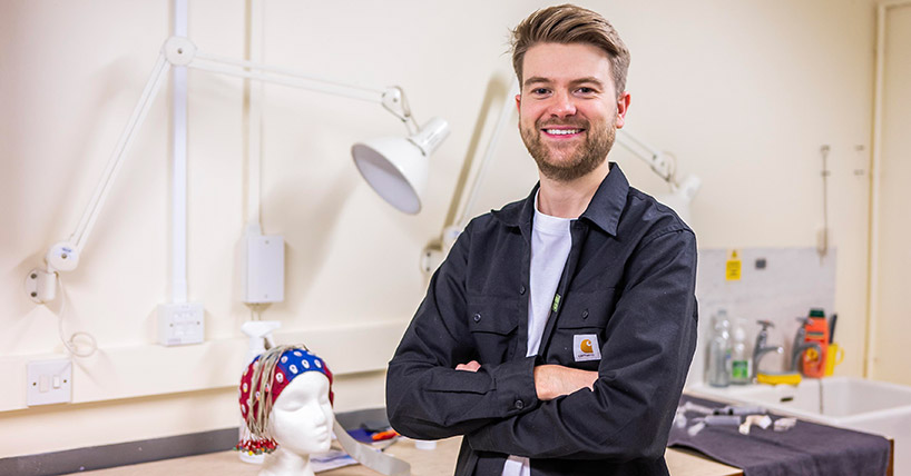 Tinnitus sound therapy research - Press Office - Newcastle University